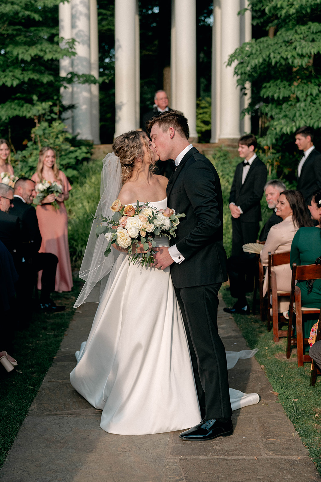 Taylor & Drake's Philbrook Museum Wedding - bethanyfaber.com